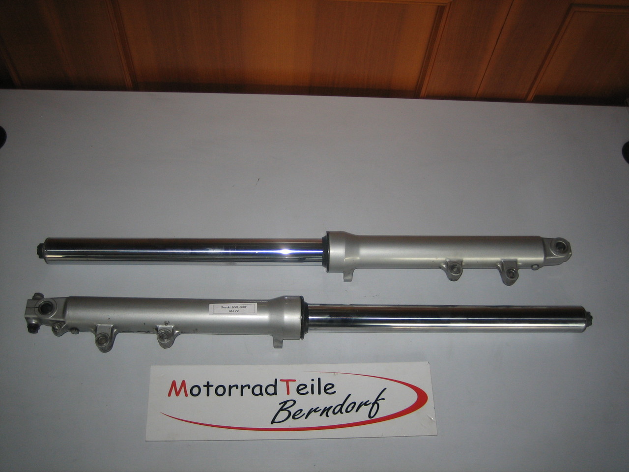 Suzuki GSX 600F GN72 Gabel | MotorradTeile Berndorf