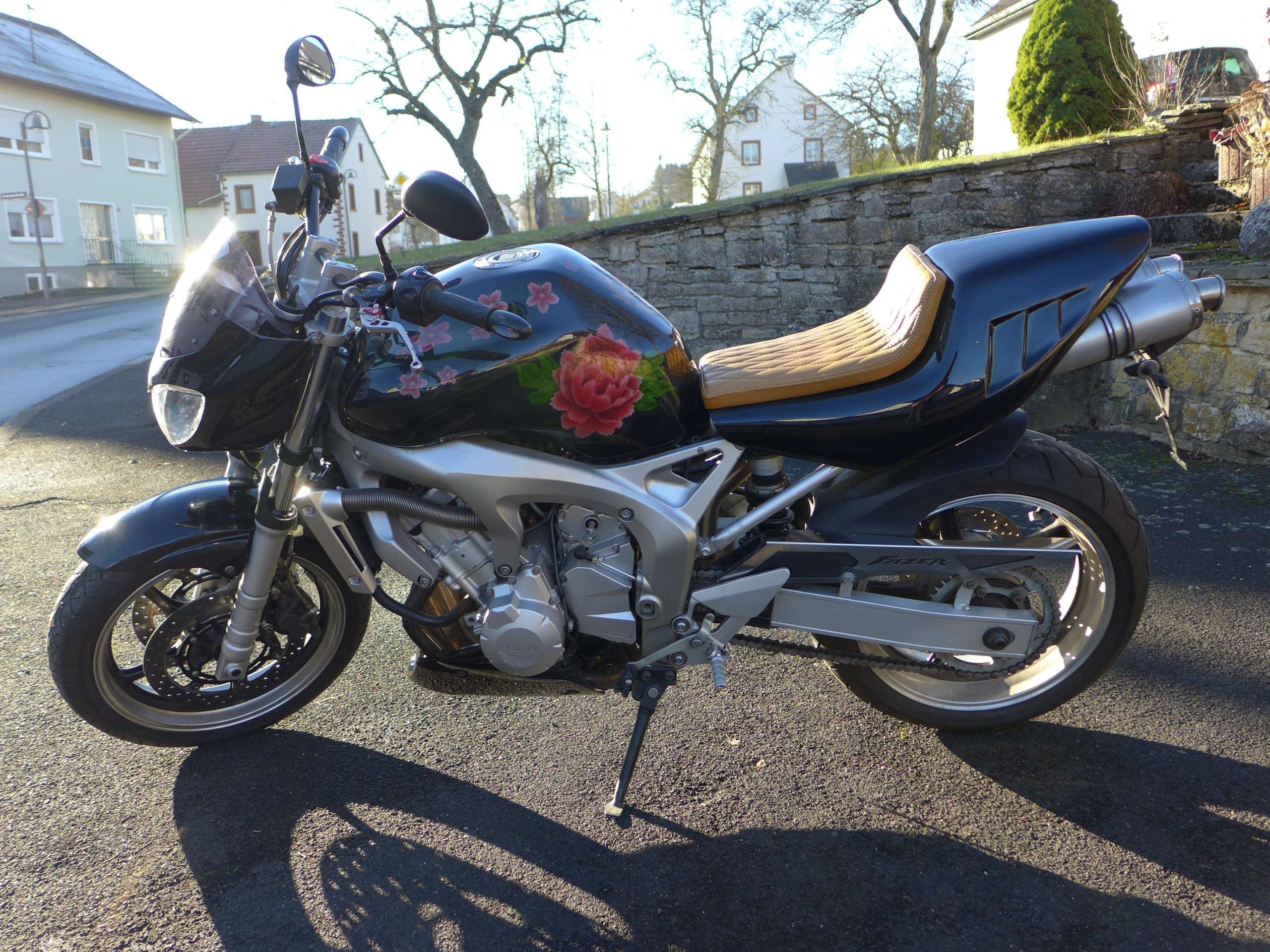 Gute gebrauchte Motorradteile Yamaha FZ 6 Fazer RJ07 2004-2006 ...