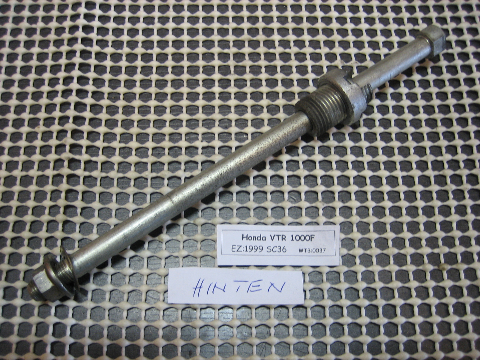 Honda VTR 1000F Motorachse | MotorradTeile Berndorf