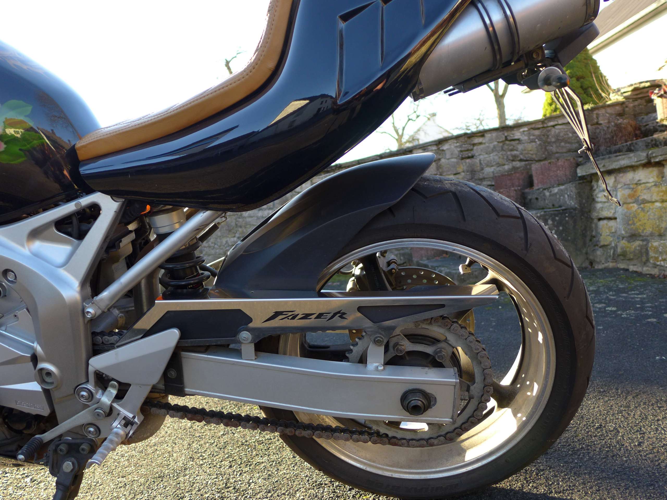 Gute gebrauchte Motorradteile Yamaha FZ 6 Fazer RJ07 2004-2006 ...